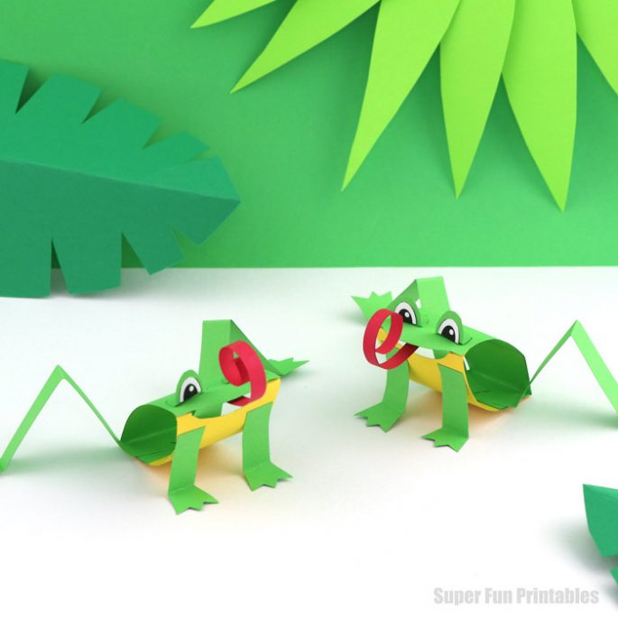 Green tree paper frog - The Craft Train